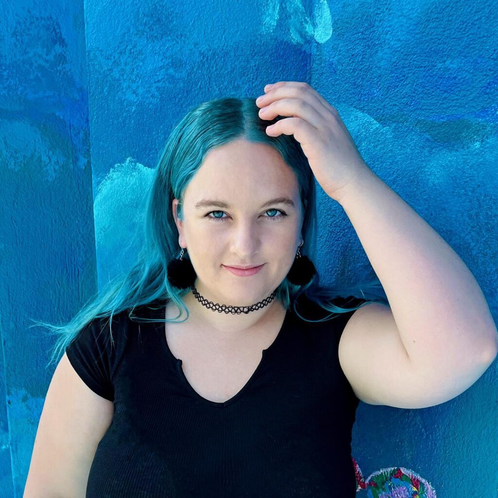 Kendra Celise Holds a Fierce, Unwavering Gaze on “Don’t Look Away ...