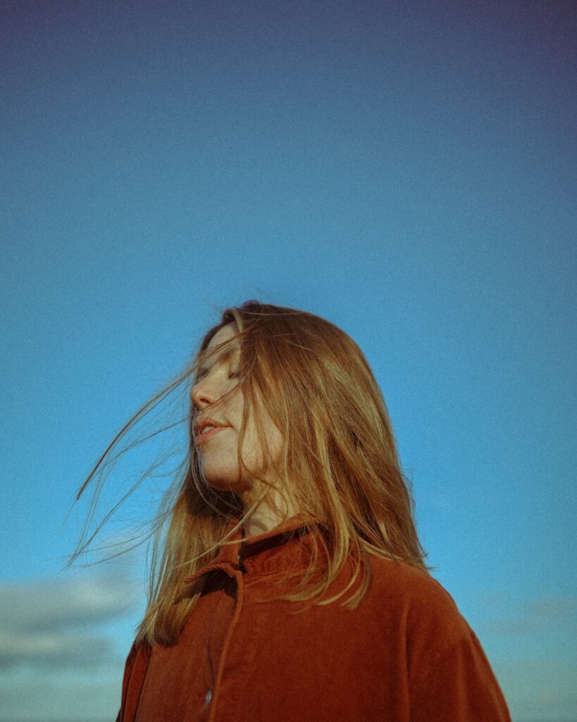 Feature: Niamh Regan Embraces a Spirit of Truth in 'Come As You Are,' a ...