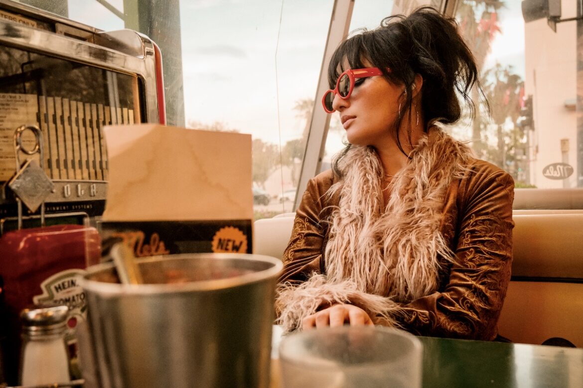 Premiere: Niina Soleil Unleashes Her Inner Fire on "See Red," an Intimate Eruption of Crimson ...