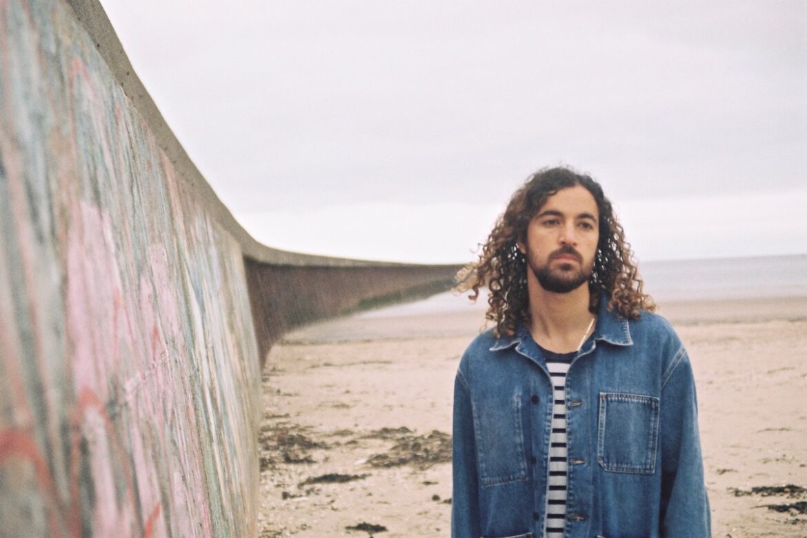 The Sweet Seduction of Billy Sharp's Dreamy Debut "Kitchen Disco Queen ...