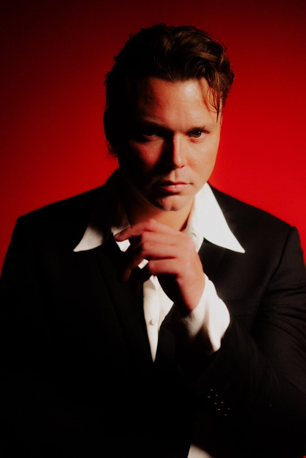 Interview: Ashton Irwin of 5 Seconds of Summer Traverses Passion ...