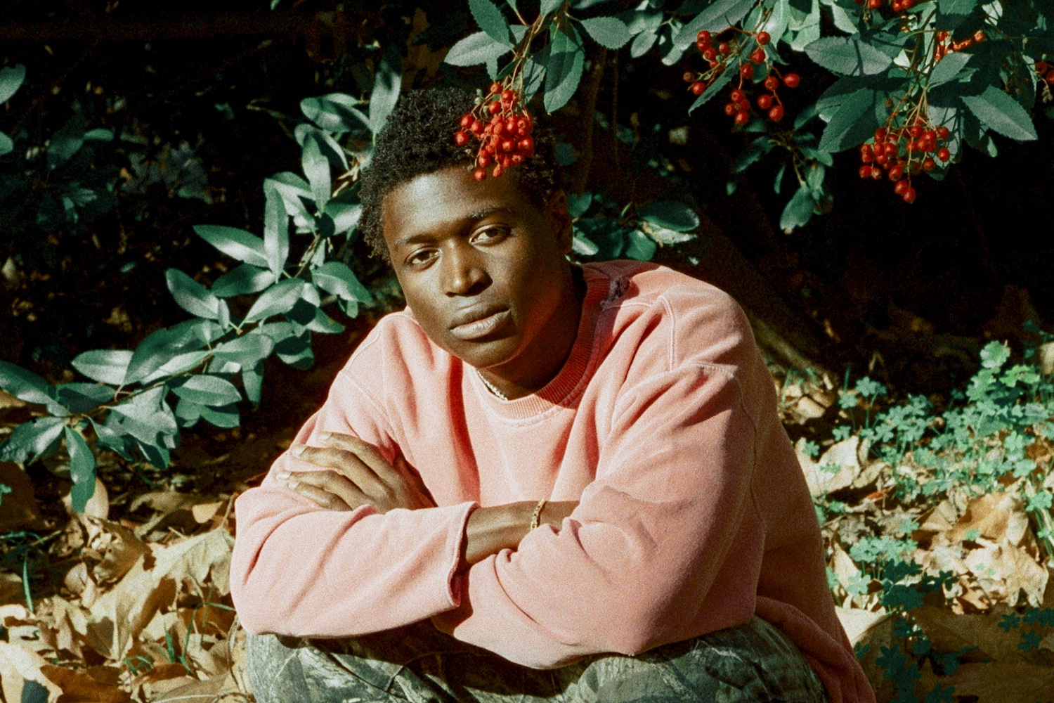 Mon Rovîa's "crooked the road." Is a Dreamy Blanket of Musical ...