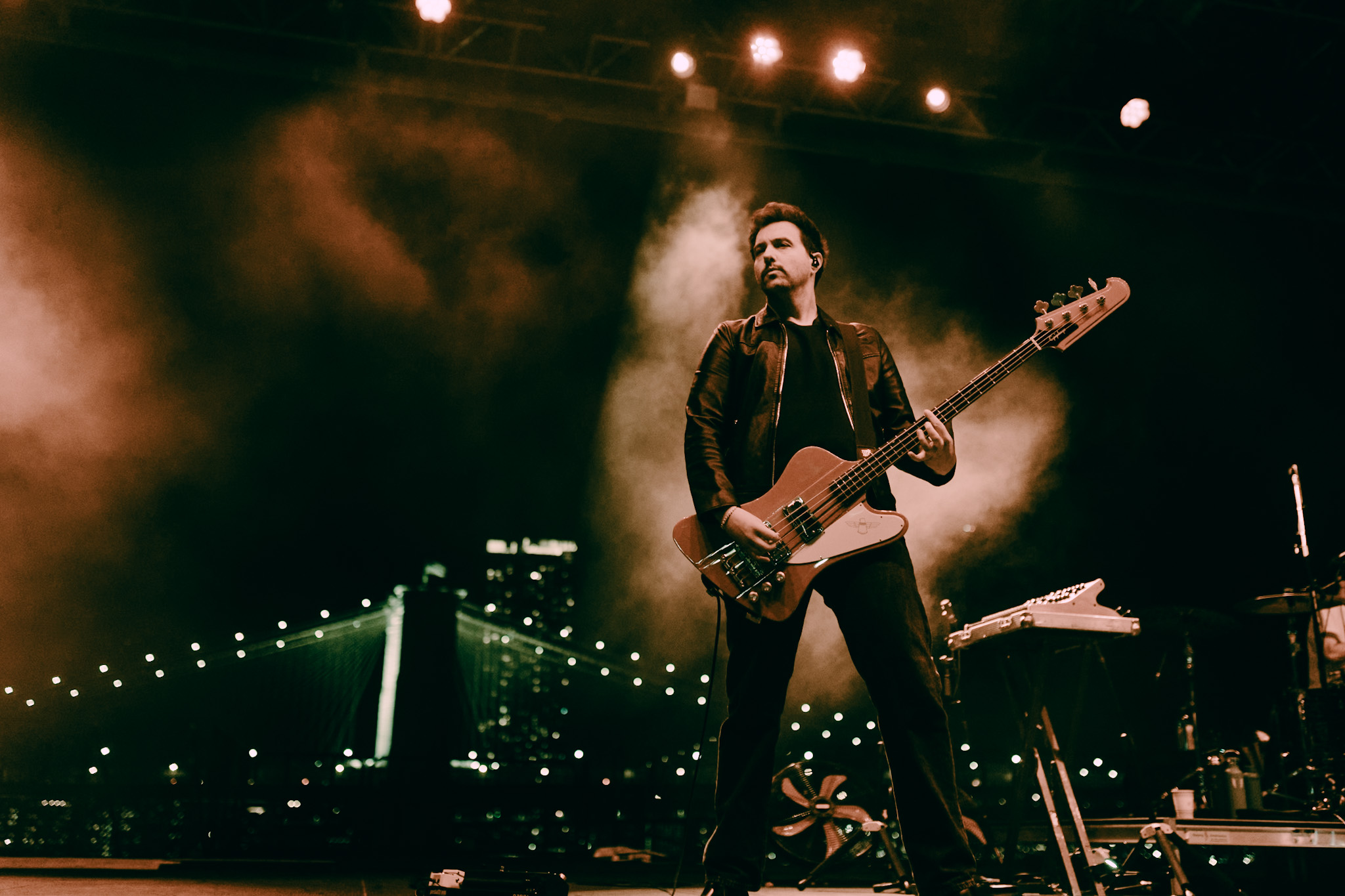 Live Review: Nothing But Thieves Astound NYC at The Rooftop at Pier 17 ...