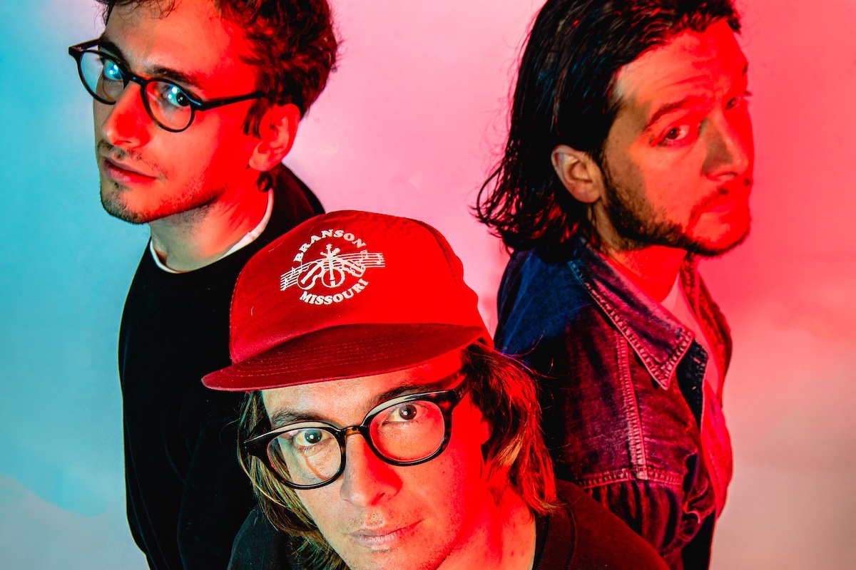 Premiere: Tom Conneely & Birds of Paradise Reminisce on Love Lost in ...