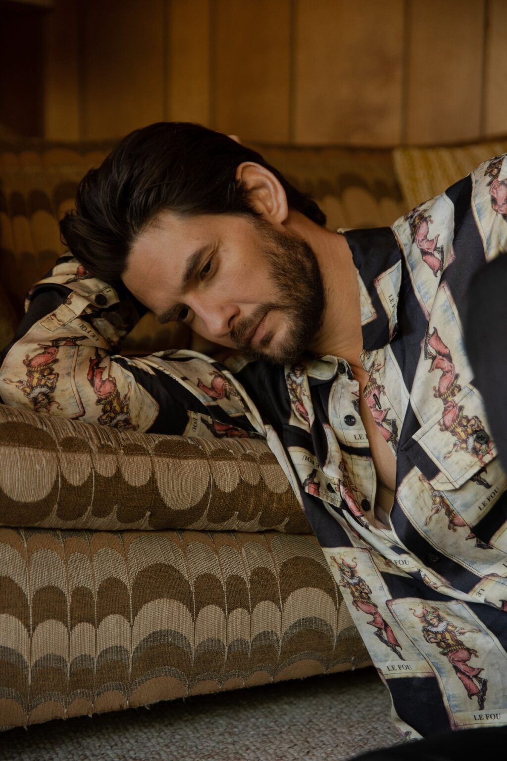 Interview: Ben Barnes on His Move from Screen to Stage, Authenticity as ...