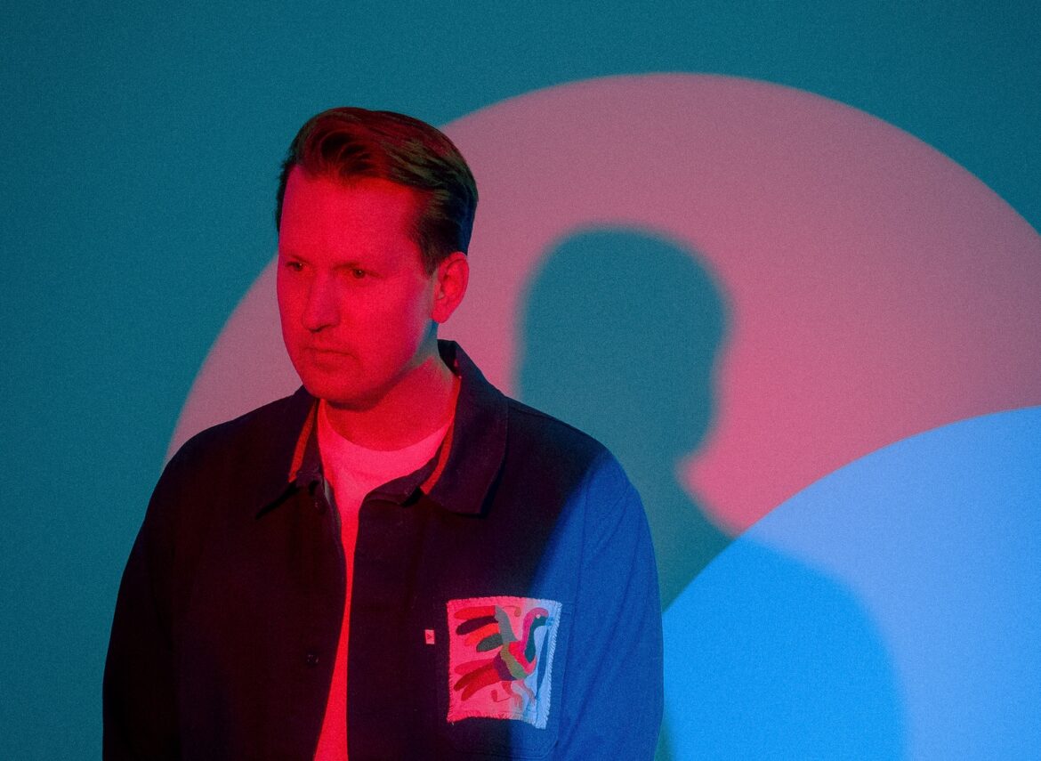 Premiere: Ken Yates’ Delicate & Driving “Under the Cover of Light ...