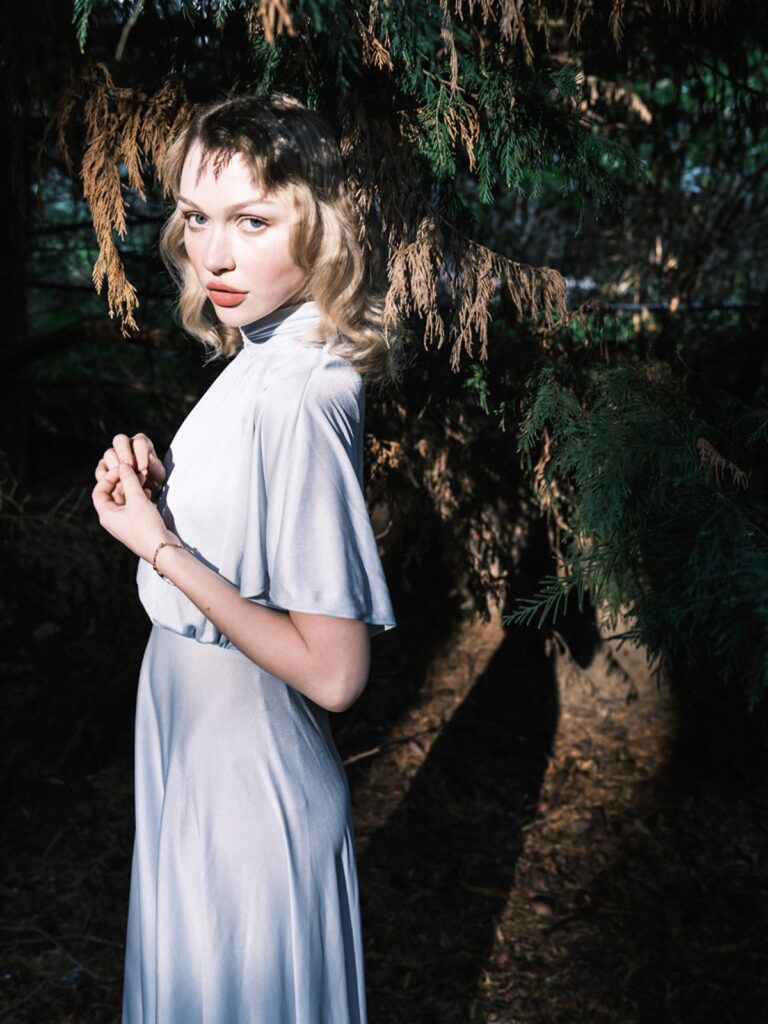 Interview: Mollie Elizabeth Invites Listeners to Experience a Dreamlike ...