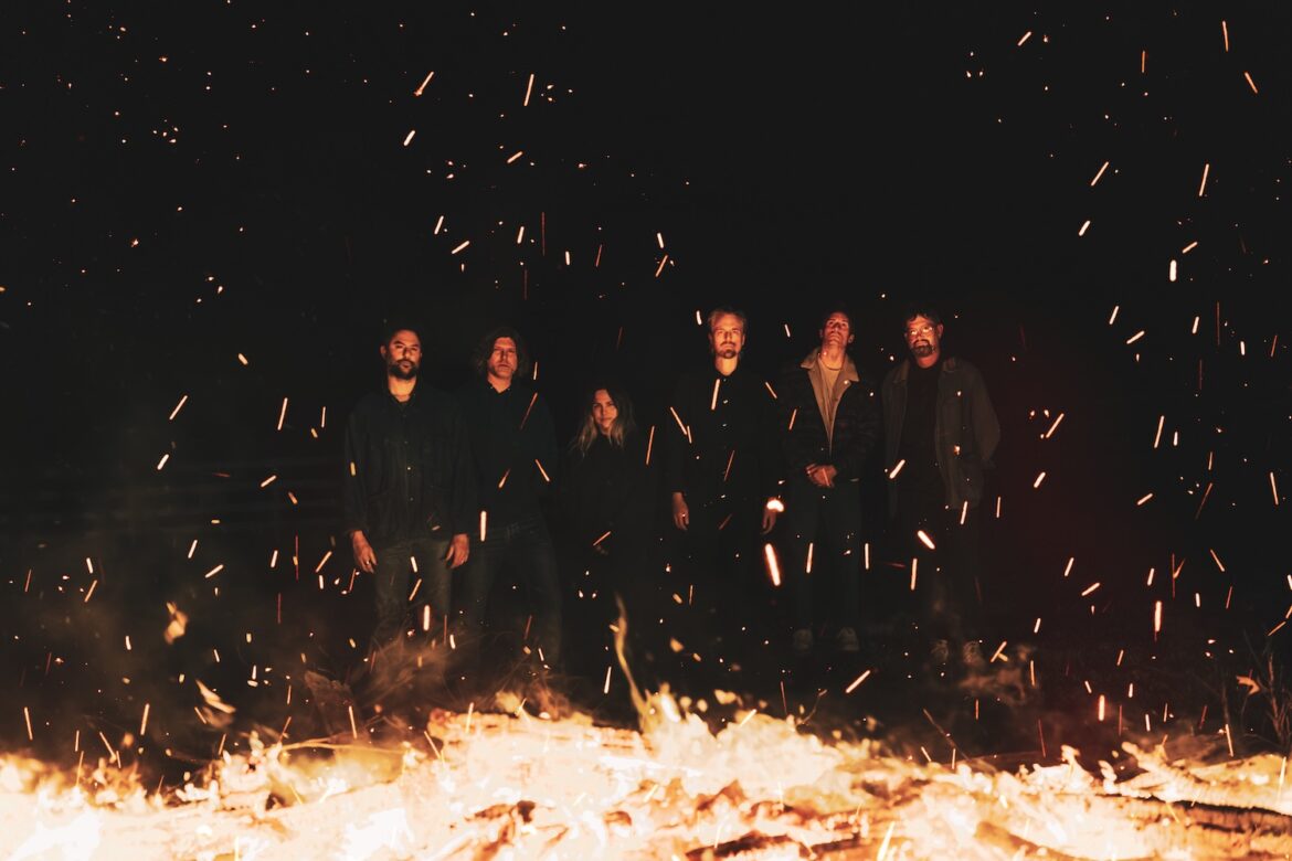 Interview: The Head and the Heart Let the Light in on ‘Aperture,’ an ...