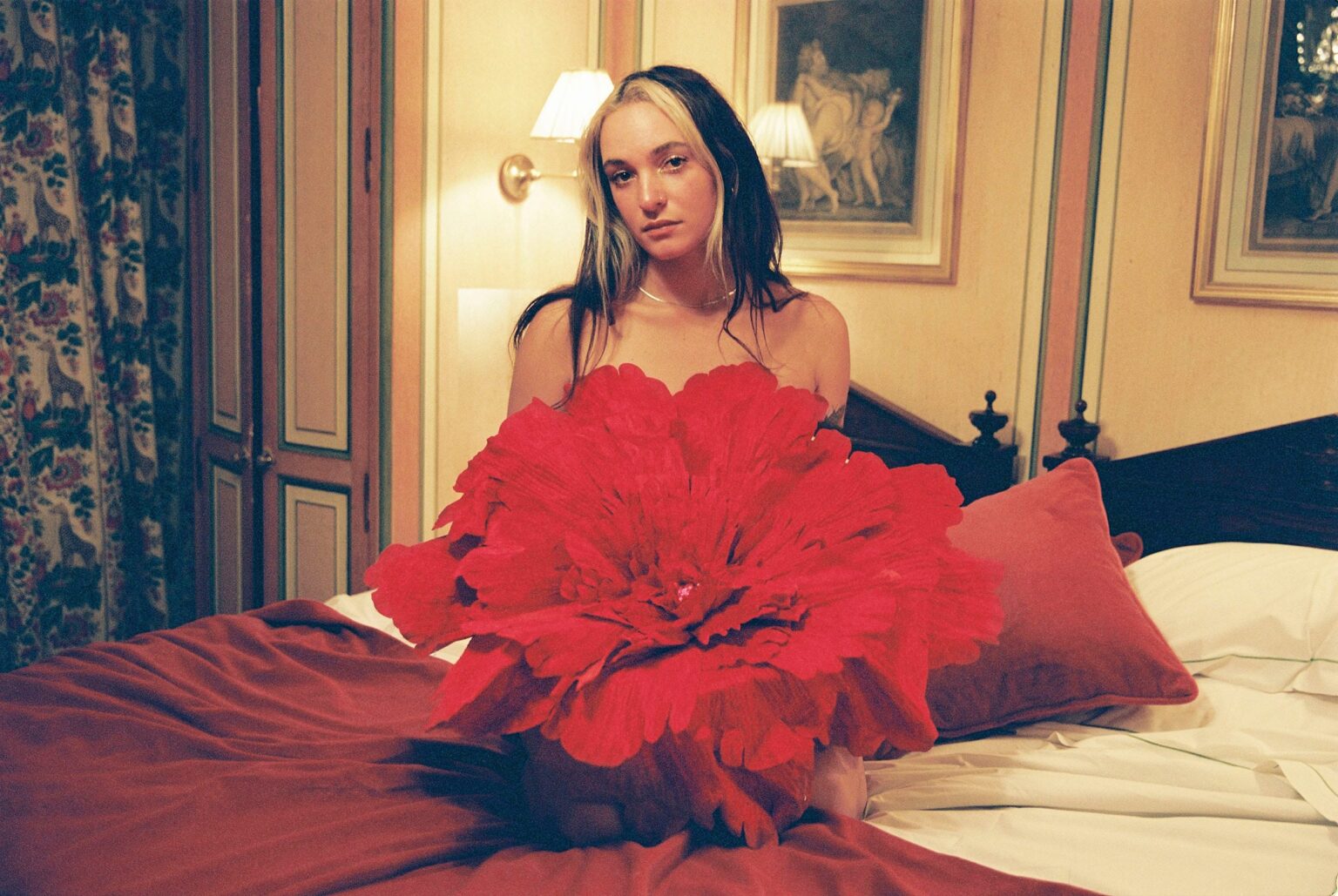 “Sit Back Baby, Let It Go”: néomí Embraces the Art of Release in a Soul ...