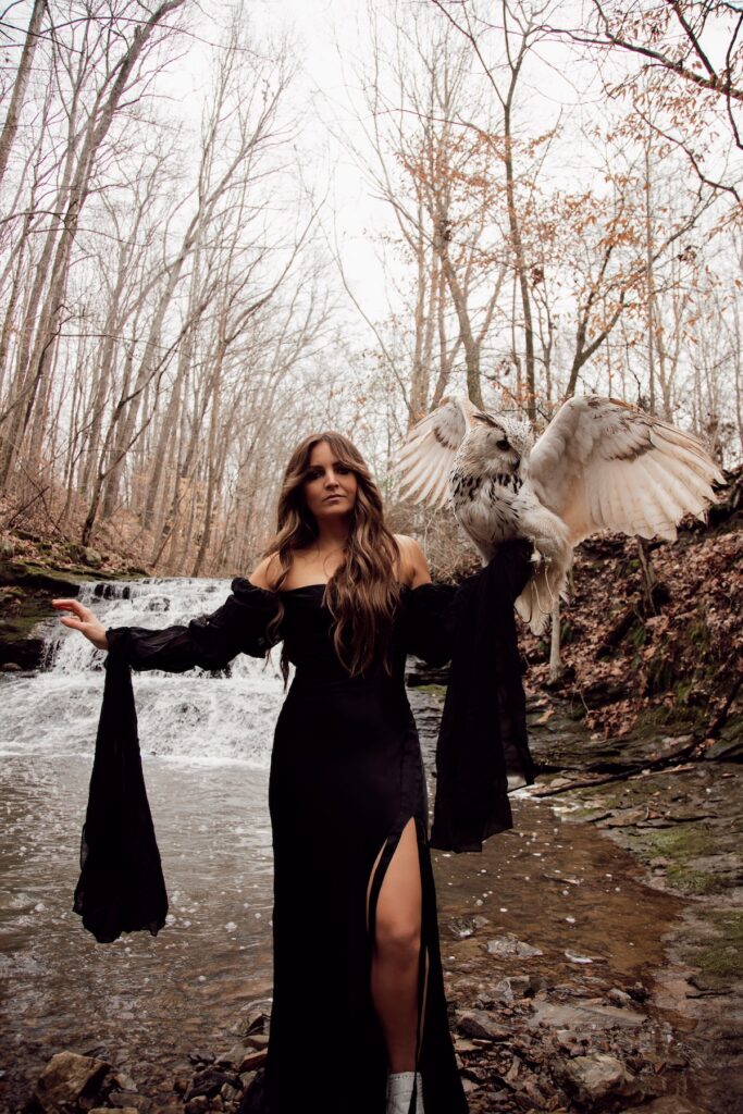 “I’m listening to me this time”: Brit Taylor Trusts the Signs on ‘Land ...